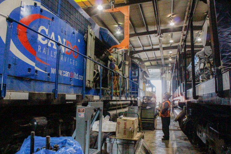 One of Canada’s largest locomotive fleets – Cando Rail & Terminals